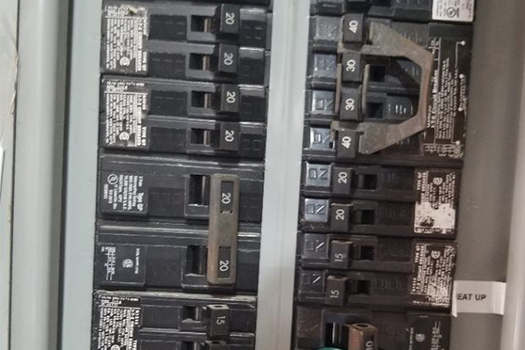 Central Carolina - Eight reasons to upgrade your home electrical panel
